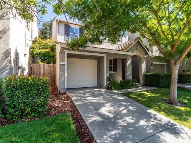 2268 Coffeeberry Rd, West Sacramento, CA 95691
