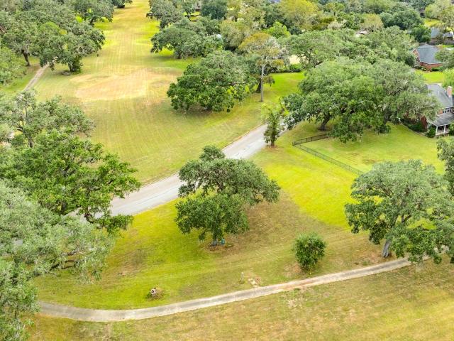 2268 Sunset Oaks Dr, West Columbia, TX 77486 | MLS #54226 | Compass