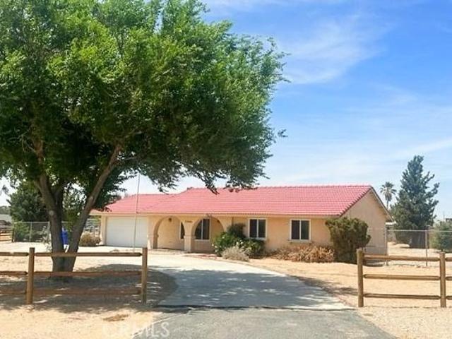 22698 El Centro Rd, Apple Valley, CA 92307