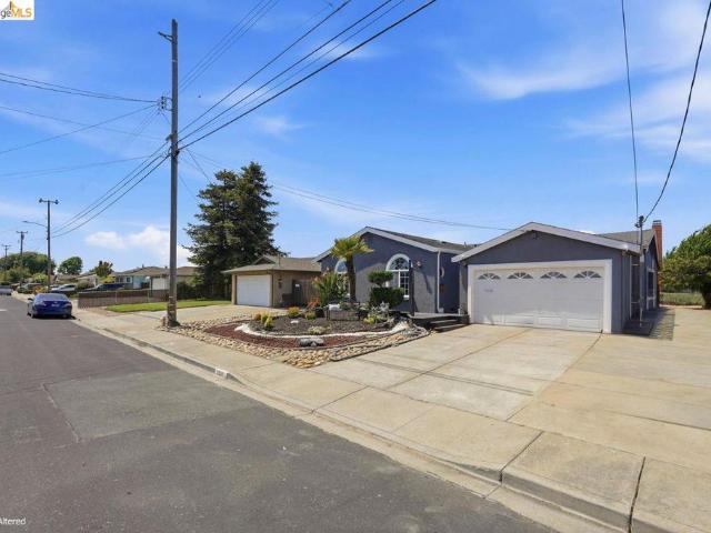 2269 Cypress Ave