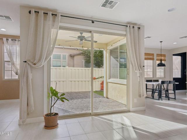 2269 s osborn lane