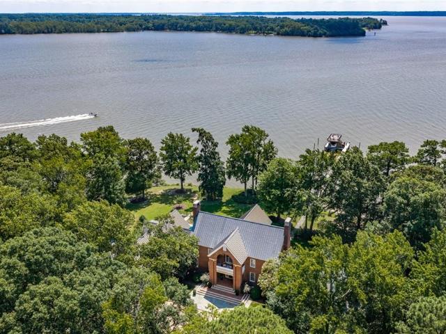 22600 Cypress Point RD