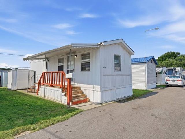 22600 Middlebelt Rd Trlr D15, Farmington, MI 48336
