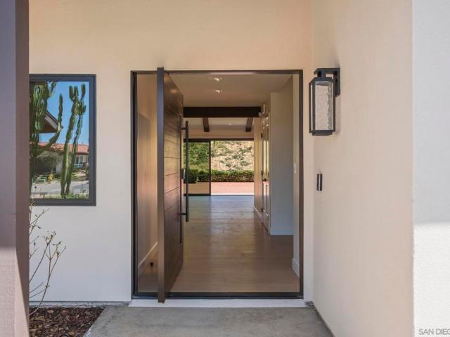 2260 Calle Tiara