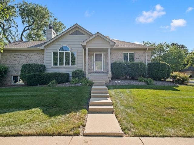2260 Durand Dr, Downers Grove, IL 60515