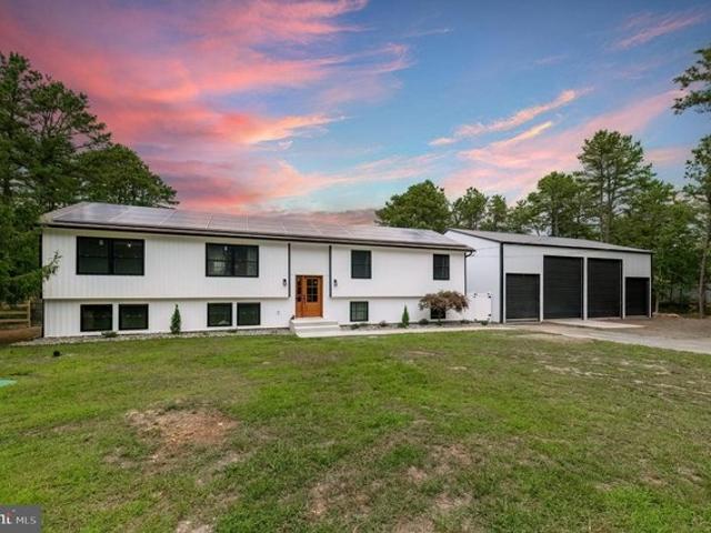 2260 Seventh Ave, Hammonton, NJ 08037