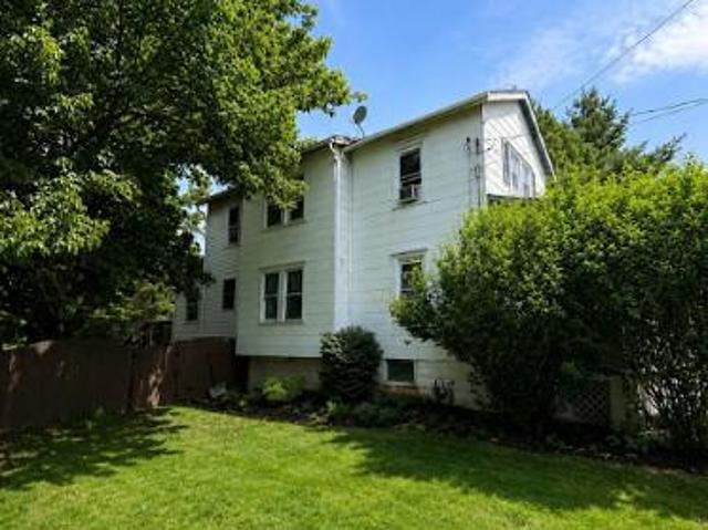 2260 W Walnut Street