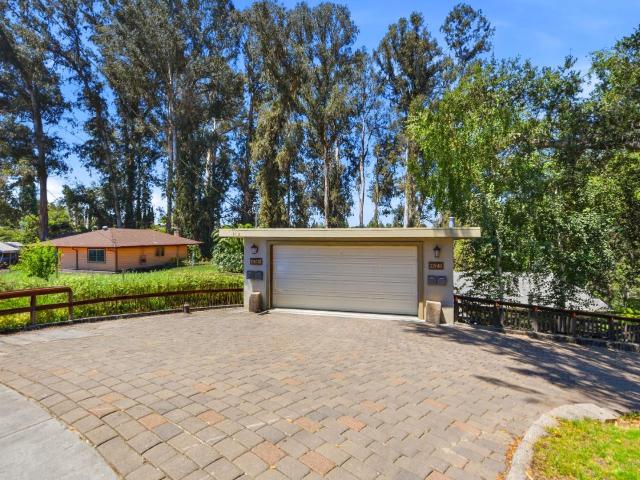22610 Valley View Drive