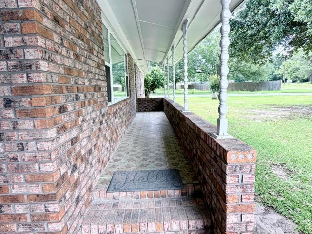 22612 Hwy 613