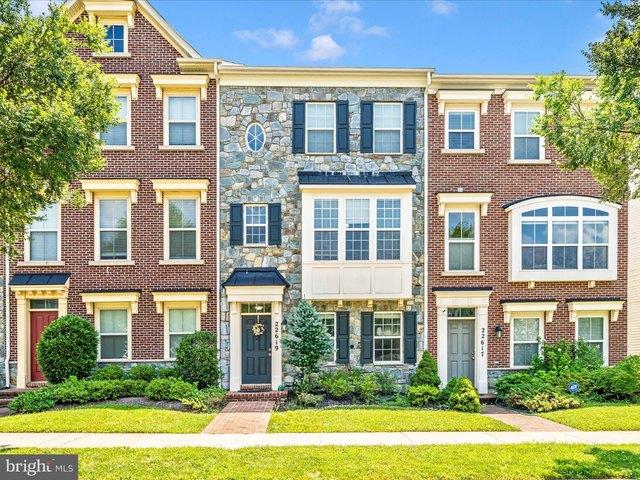 22619 Sweetspire Dr, Clarksburg, MD 20871