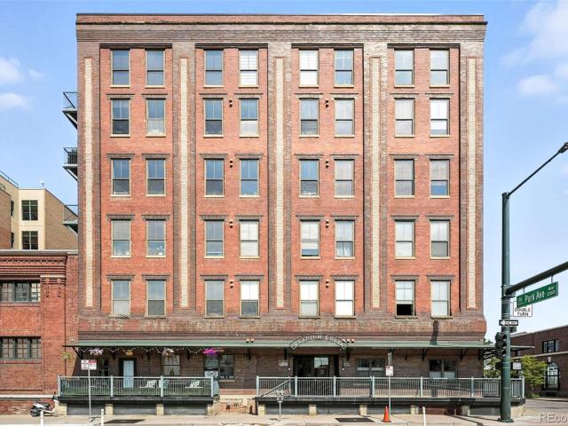 2261 Blake Street # 3E