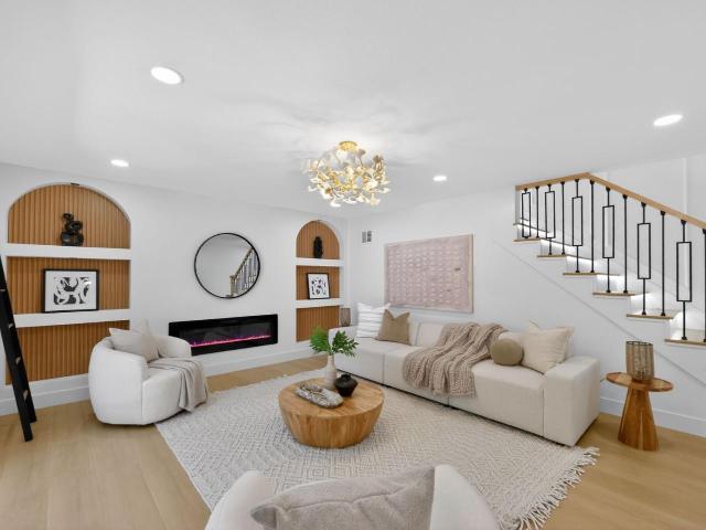 2261 Central Park Drive