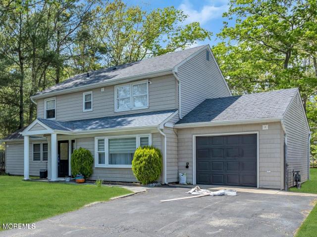 2261 Huckleberry Road