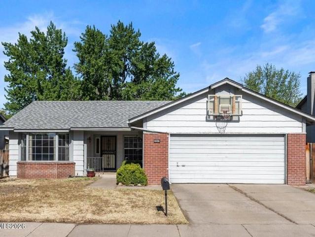 2261 Tangerine St, Sparks, NV 89434