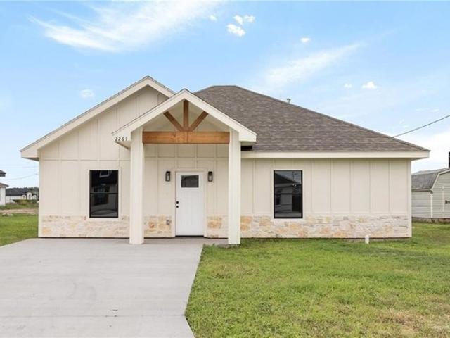 2261 Victoriano St, Weslaco, TX 78596