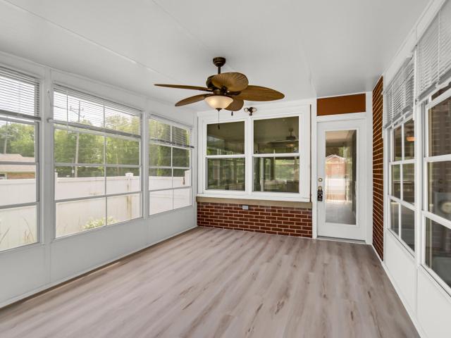 2261 W State Rd 2