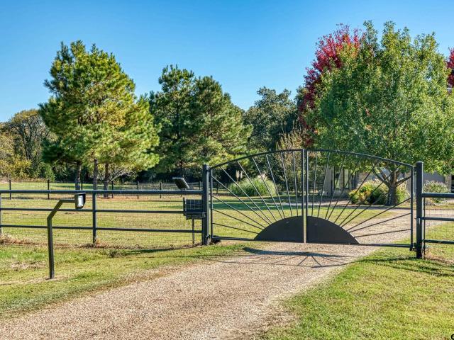 2261 2 Highway 276, Emory, TX 75440 | MLS #25016 | Compass