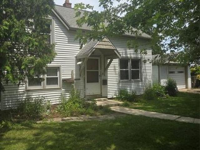 22629 Downing St, Saint Clair Shores, MI 48080
