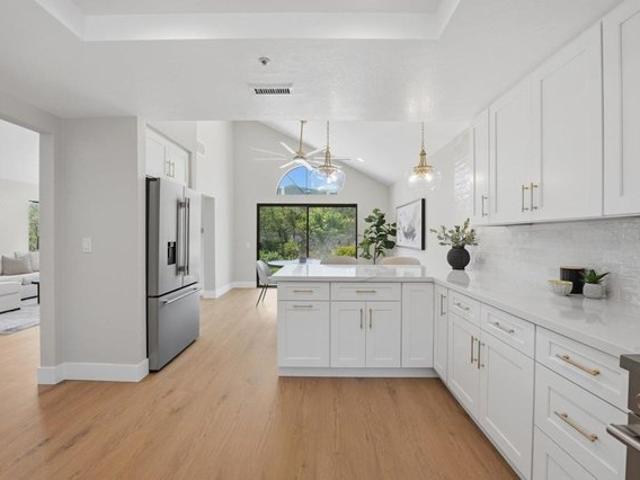 2262 Vista Valley Ln, Vista, CA 92084