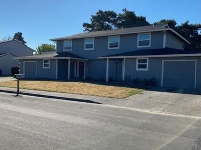 22630 NE Schuyler St, Fairview, OR 97024