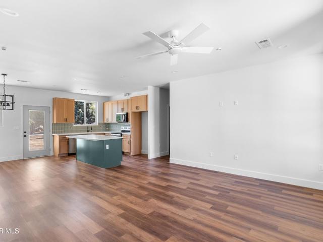 22630 Putting Green Way
