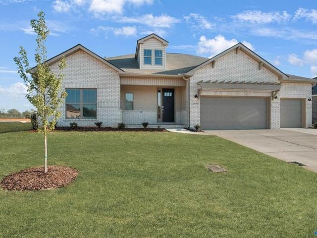 22636 Donahue Rd, Athens, AL 35613