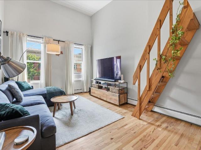226 1St St # 401 4A