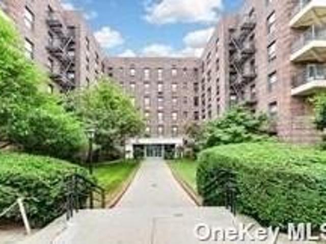 226 26 Union Turnpike 1E, Bayside, NY