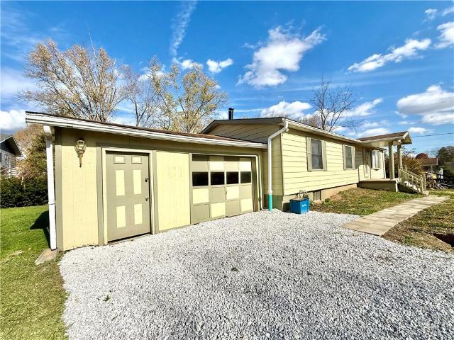 226 Cottage Ave, Masontown, PA 15461 | MLS #1729