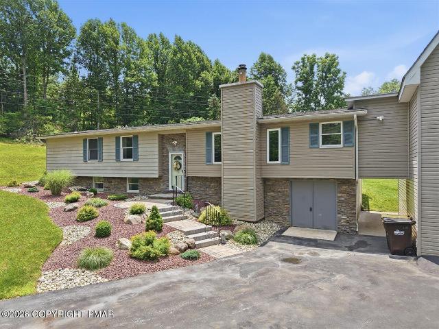 226 Circle Drive S