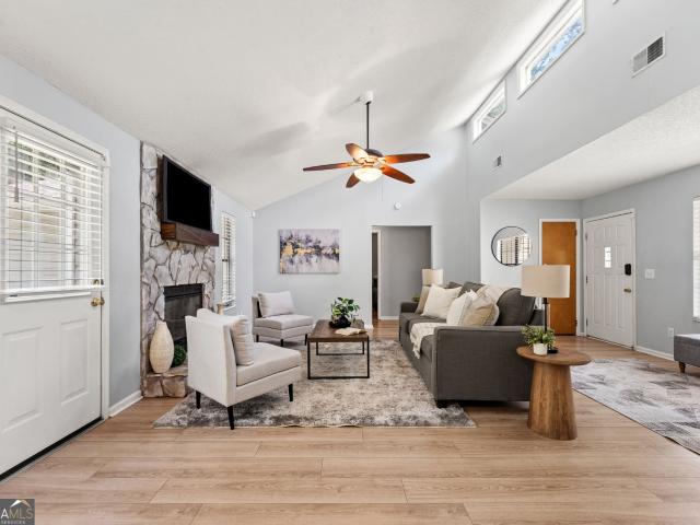 226 Creekwood Court