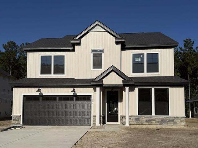 226 Creek Pointe Dr, Moncks Corner, SC 29461