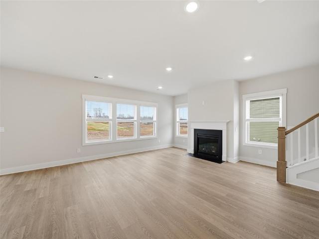226 Abraham Way