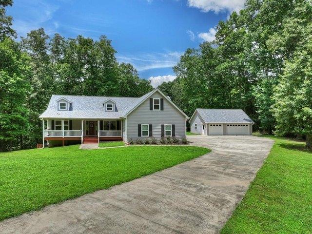 226 Bailey Farm Dr, Mineral Bluff, GA 30559