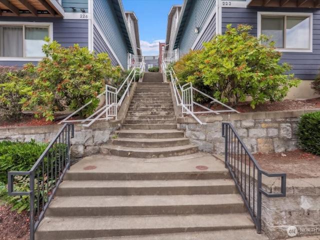226 Broadway # 20