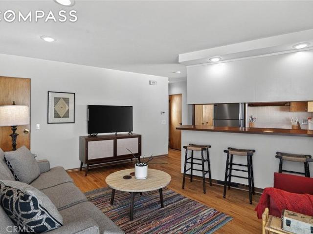 226 Garnet Ave, Newport Beach, CA