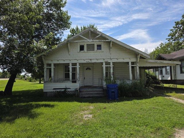 226 D St SW, Miami, OK 74354