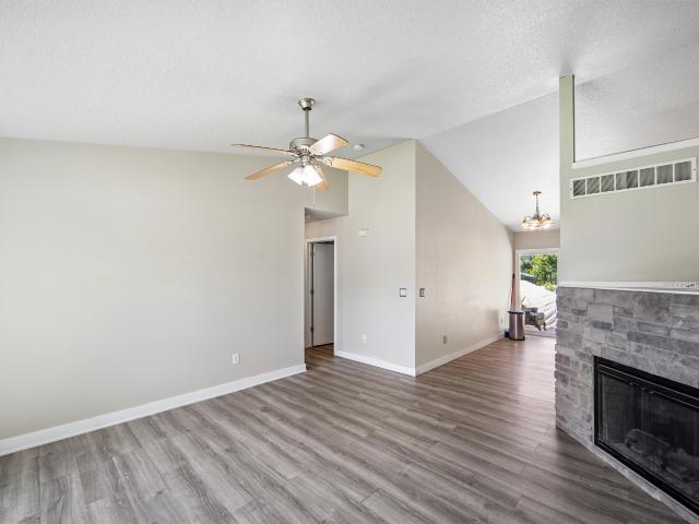 226 E Bell Avenue