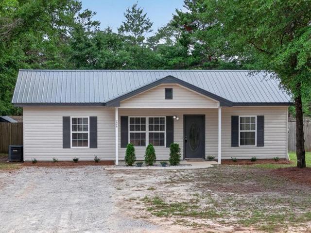 226 E Cypress Ave, Defuniak Springs, FL 32433