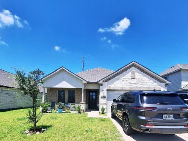 226 Eagleville Dr, Alvin, TX 77511