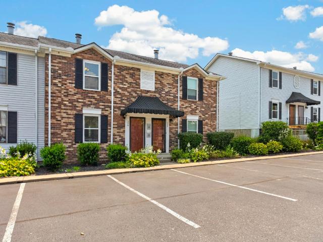 226 Edgewood Dr