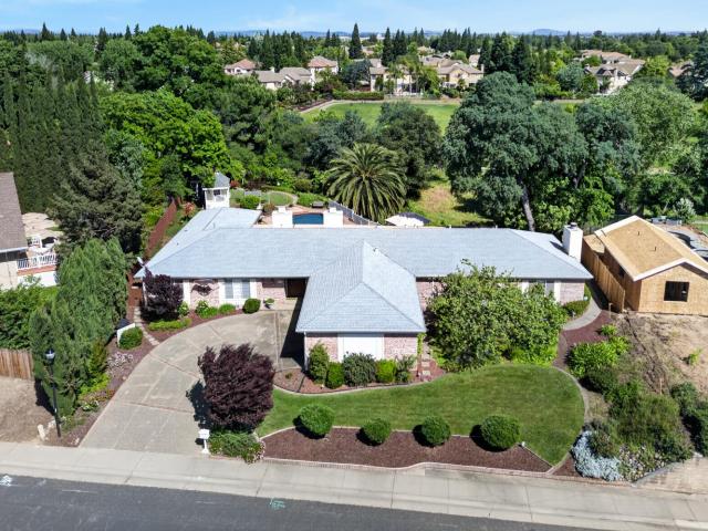226 Firestone Dr, Roseville, CA 95678 | MLS #226048 | Compass