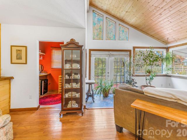 226 Fish Pond Lane