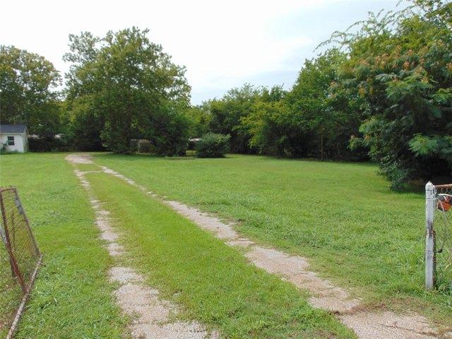 226 Happy Trails Rd, Ardmore, OK 73401