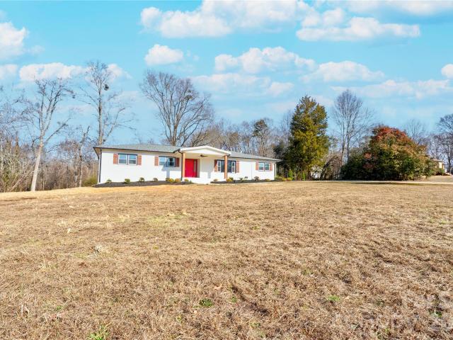 226 Hardin Circle