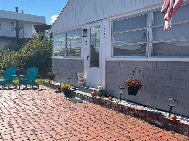 226 Ocean Boulevard