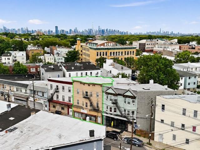 226 Old Bergen Rd, Jersey City, NJ 07305