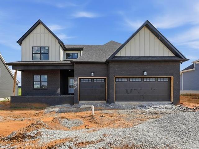 226 Low Plains Ln, Clarksville, TN 37043