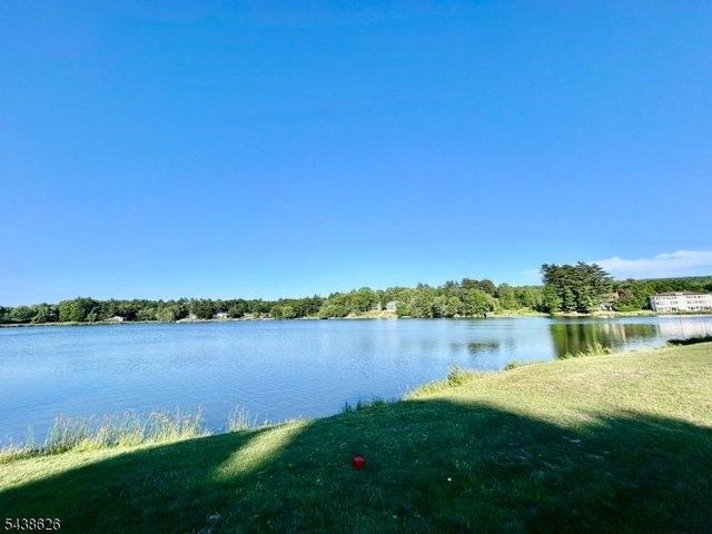 226 Lake Shr, Montague, NJ 07827