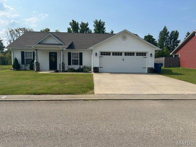 226 Macintosh Ln, Poplar Bluff, MO 63901